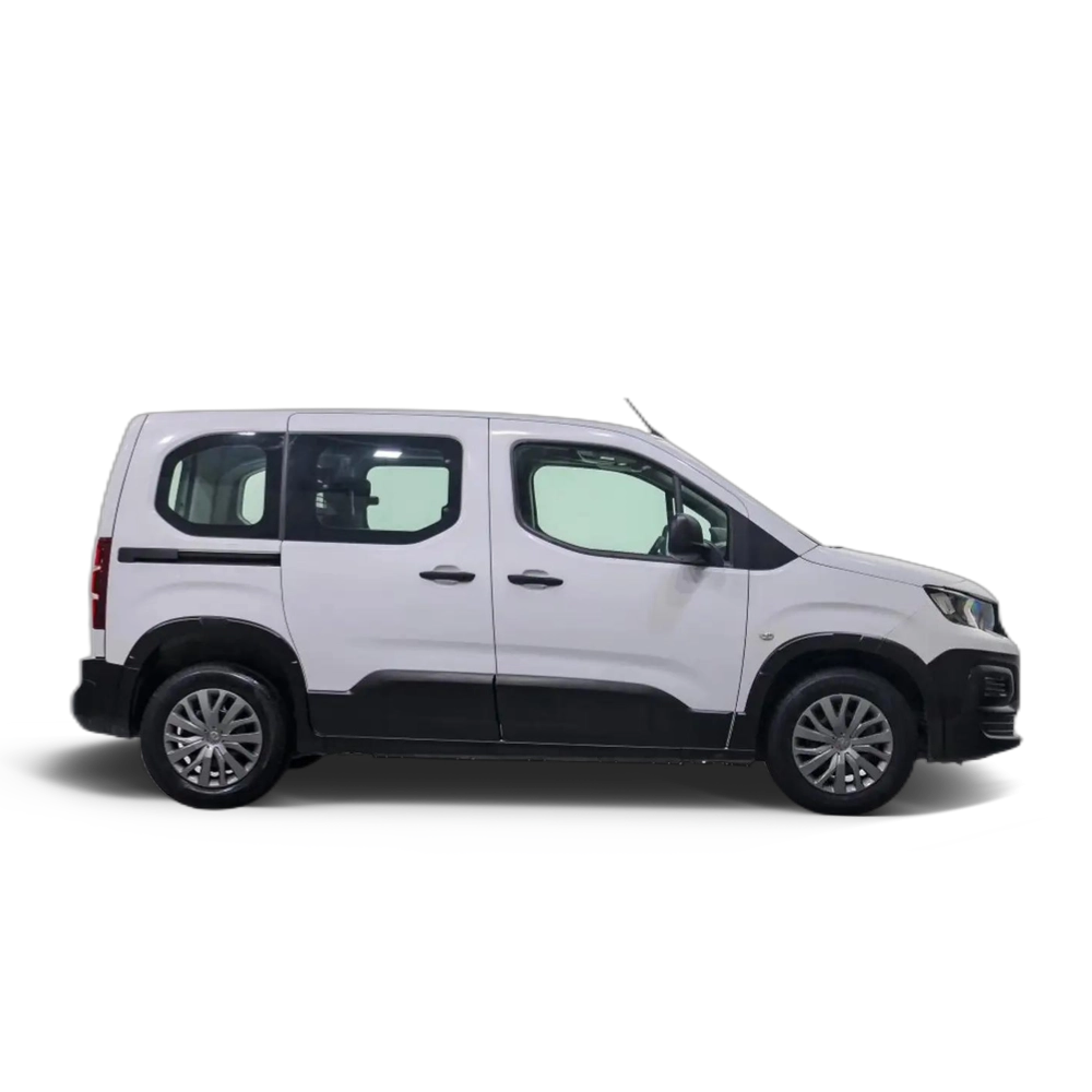 Renting Peugeot Rifter N1 1.5BlueHDI S&S Active Pack Business Stan ...