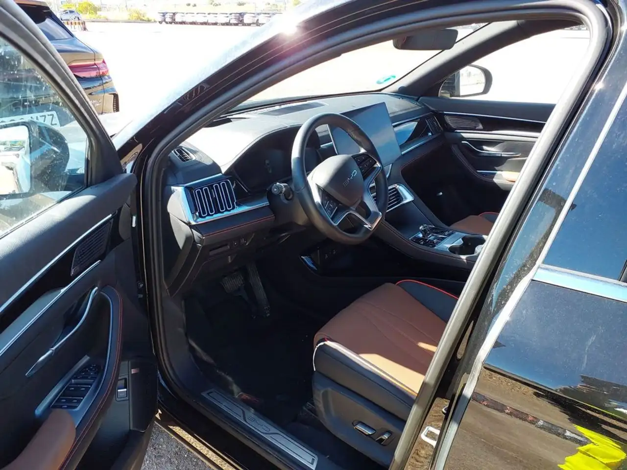 Renting BYD Seal U DM-i Comfort 160kW Negro | Drenting