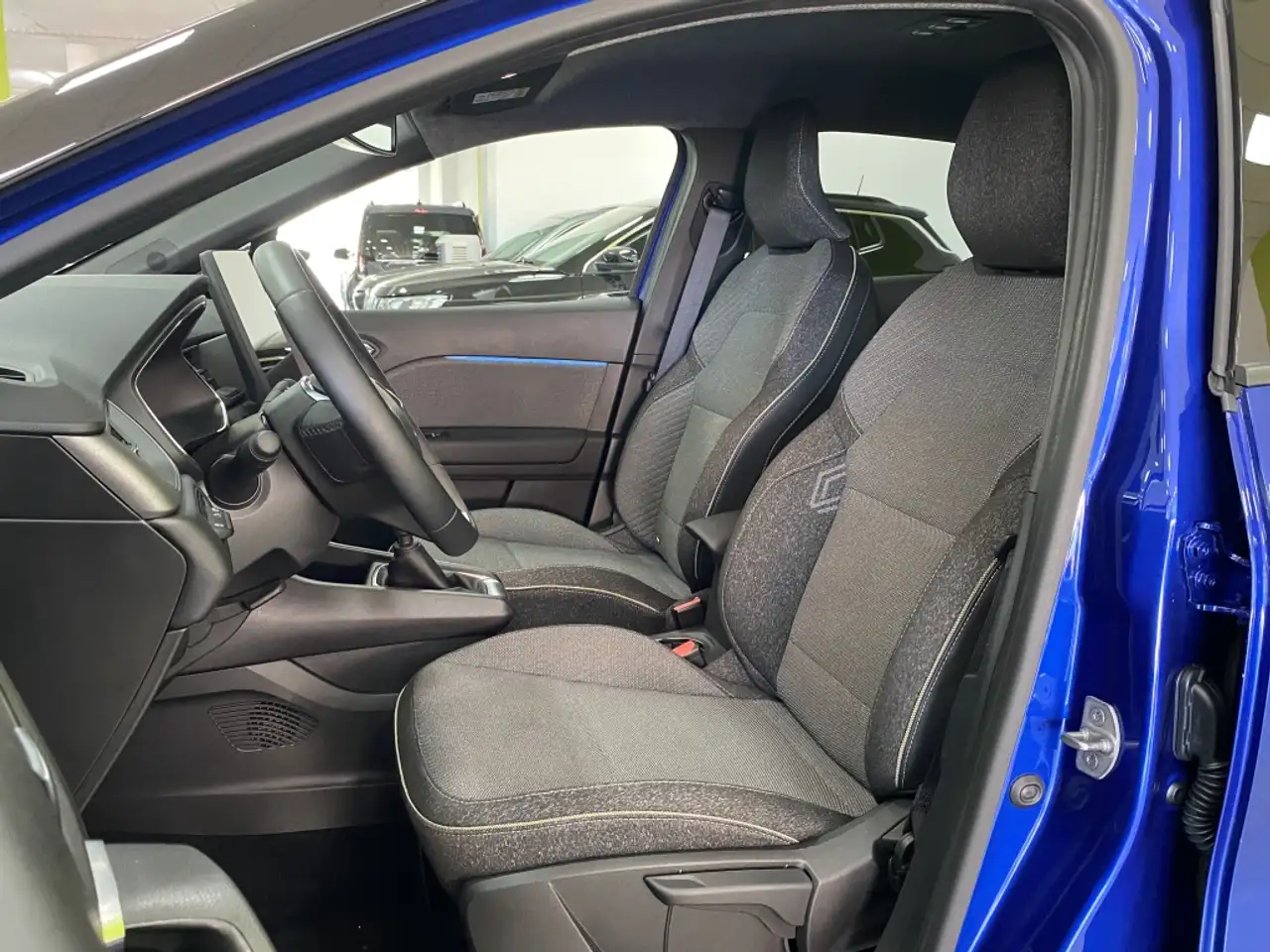 Renting Renault Captur TCe Techno 67kW Azul 1 | Drenting