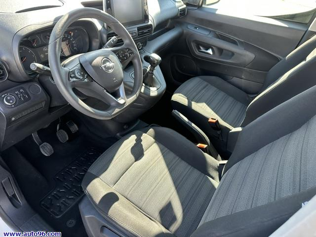 Renting OPEL COMBO 1.5 TD EDITION PLUS 100 N1 COMBI | Drenting